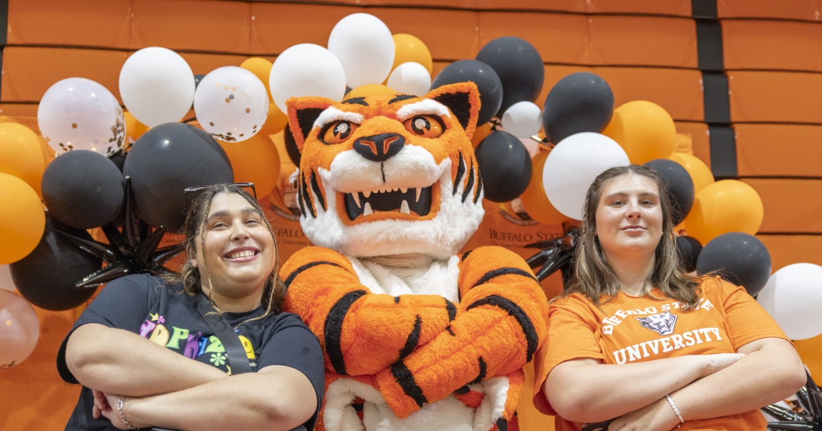 Homecoming 2025: 'Ignite the Roar' | News | SUNY Buffalo State University